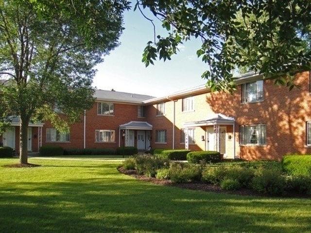 1332 Greenwillow Ln Unit 3, Glenview, IL 60025