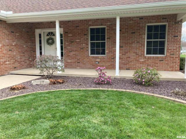 1332 Lori Ln, Washington, IL