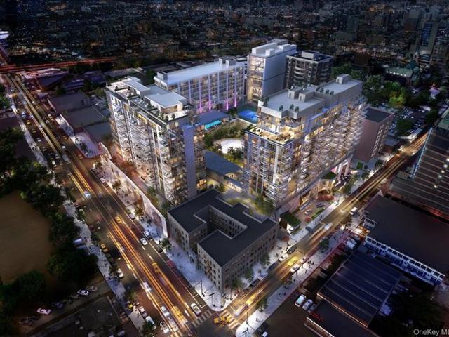 1332 th Ave Apt 7N, Flushing, NY 11354