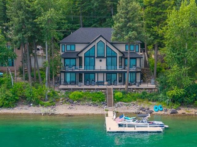 1332 W Lakeshore Dr, Whitefish, MT 59937