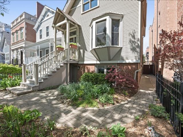 1332 W School Street