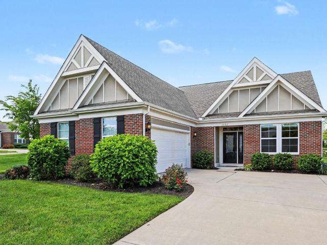 1332 Woodlawn Court