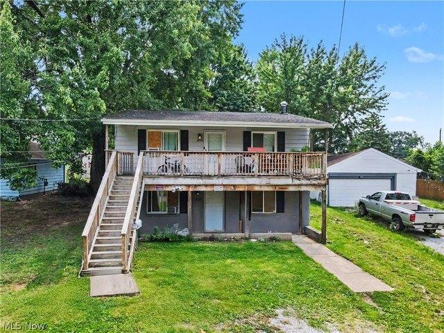 1332 1 Alphada Ave, Akron, OH 44310