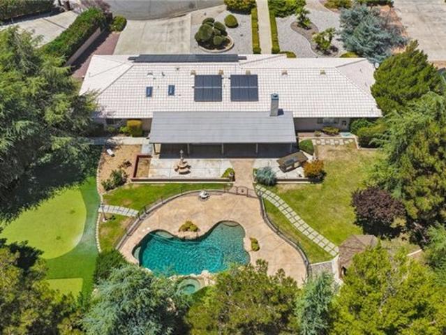 13331 Waco Dr, Apple Valley, CA 92308