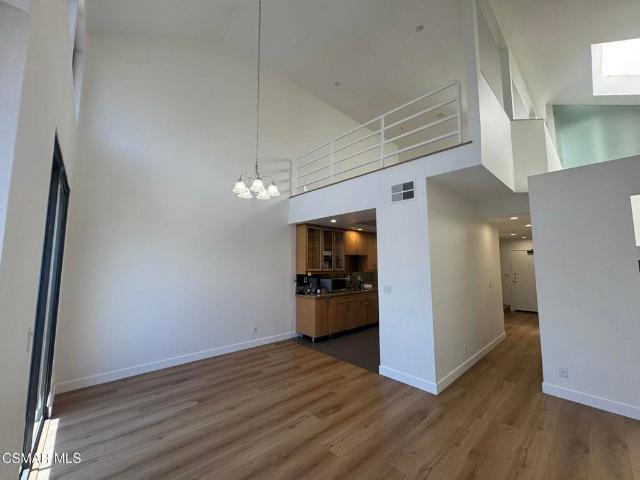 13331 Moorpark Street 336