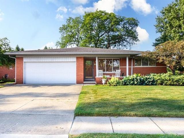 13332 Martin Rd, Warren, MI 48088