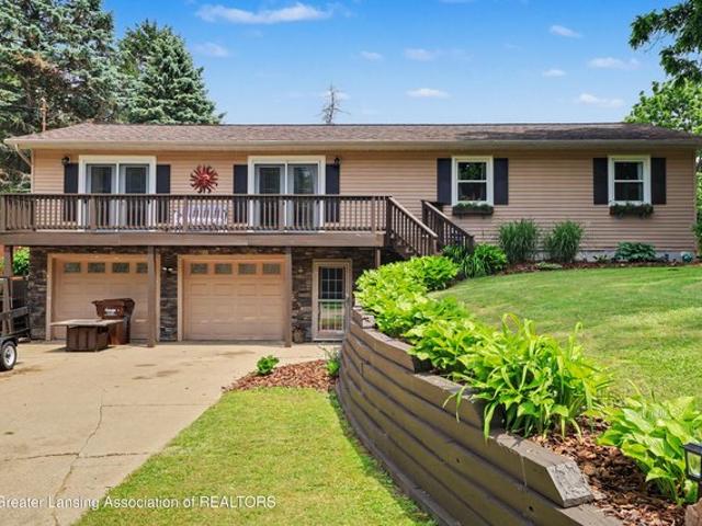 13337 Tucker Dr, DeWitt, MI 48820