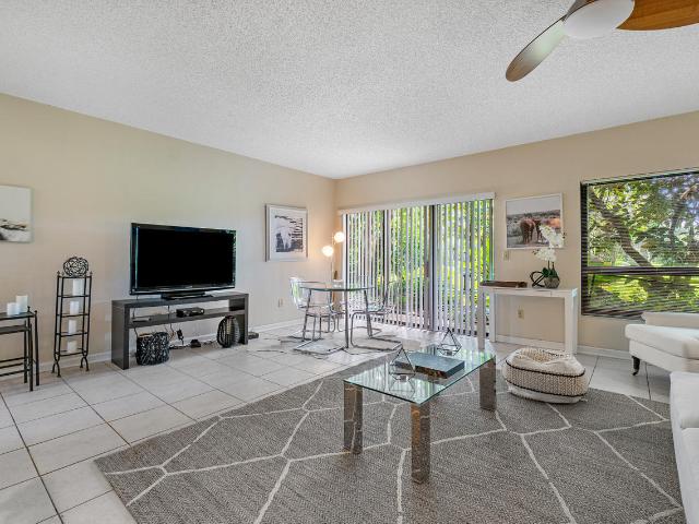 13334 Polo Club Rd, Unit 238, Wellington, FL 33414 | MLS #R11168