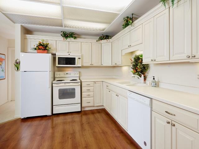 13335 Watertown Plank Rd, Unit 303