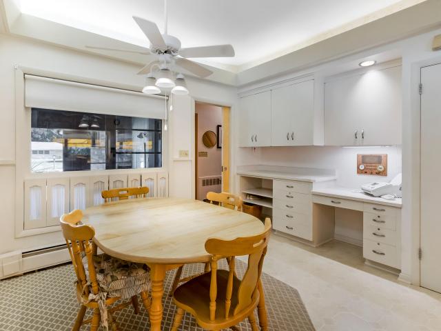 13335 Marquette Ave