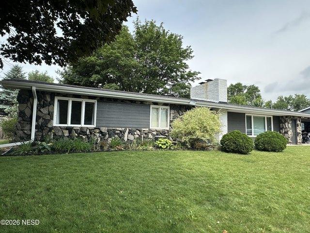 1333 Mayfair Dr, Watertown, SD 57201