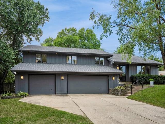 1333 NW 90th St, Clive, IA 50325
