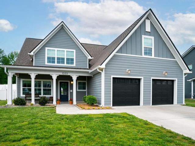 1333 Baldwin Field Cir, Hixson, TN 37343
