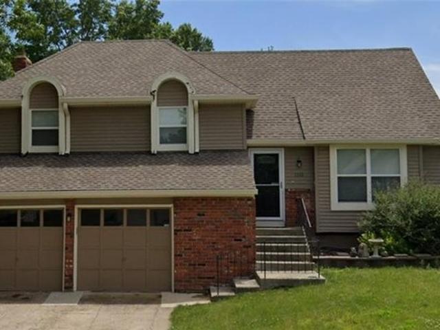 1333 E 153rd St, Olathe, KS 66062