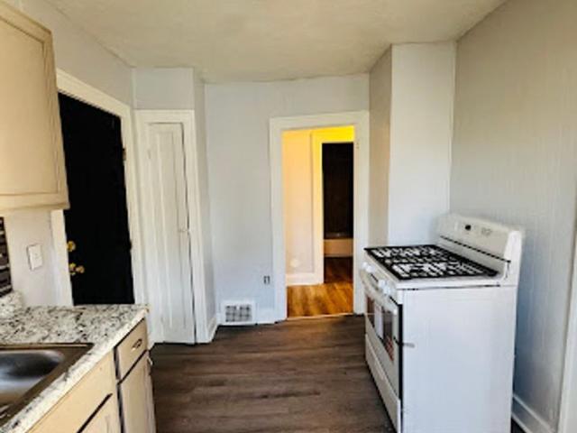 1333 E 188th St 2 Bedroom Apartment for Rent at 1333 E 188th St, Cleveland, OH 44110 South Collinwood