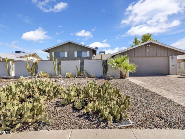 1333 E Donner Dr, Tempe, AZ 85282 | MLS #6992 | Compass
