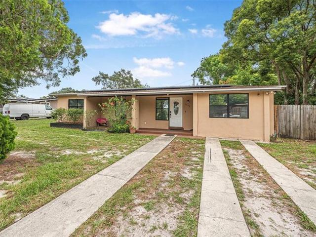 1333 E Lombardy Dr, Deltona, FL 32725