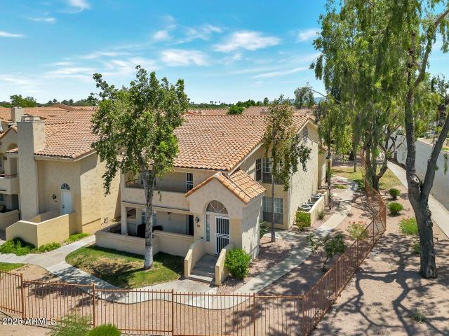 1333 E MORTEN Avenue # 202