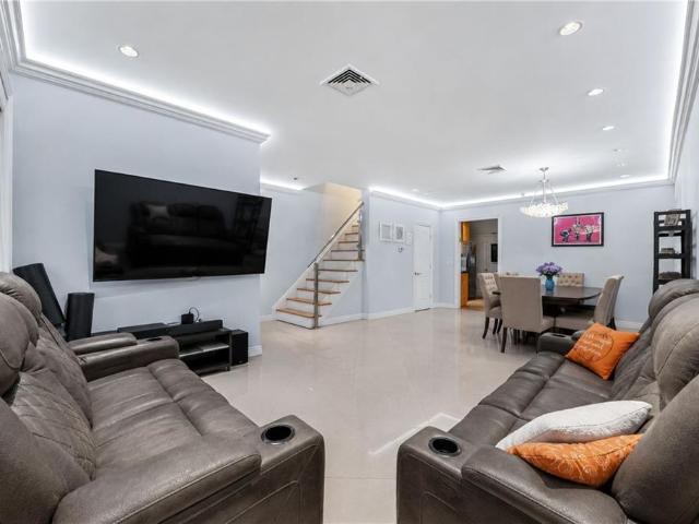 1333 East 40th Street