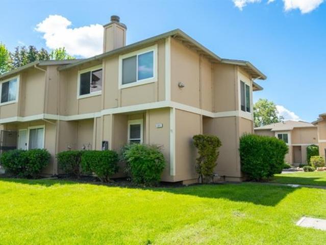 1333 Gold Way, Rohnert Park, CA 94928