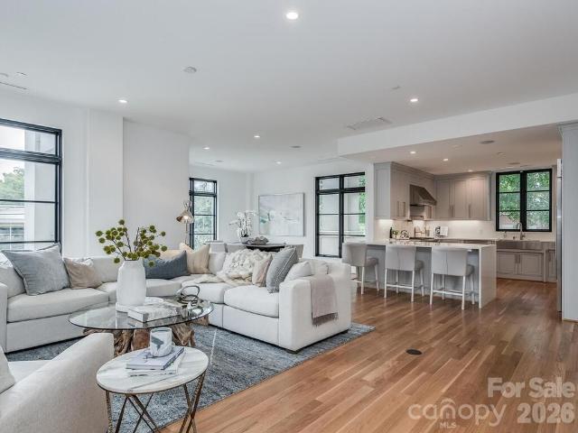 1333 Queens Road #D1, Charlotte, US, NC