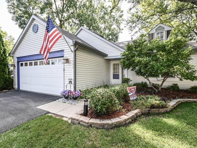1333 Regency Ln, Lake Villa, IL 60046