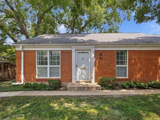 1333 Roaring Springs Rd Unit 1333, Fort Worth, TX 76114