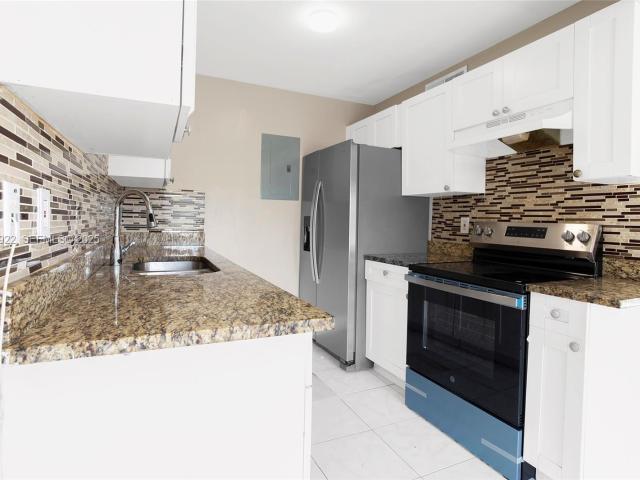 1333 S Dixie Hwy, Unit 222, Deerfield Beach, FL 33441 | MLS #A11928