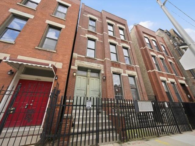 1333 W Huron St Apt 3A, Chicago, IL 60642