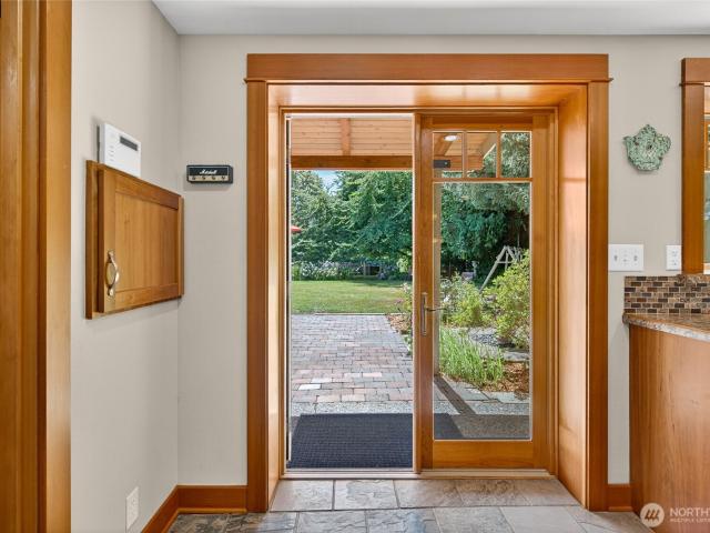 1333 W Smith Rd, Ferndale, WA 98248 | MLS #2500