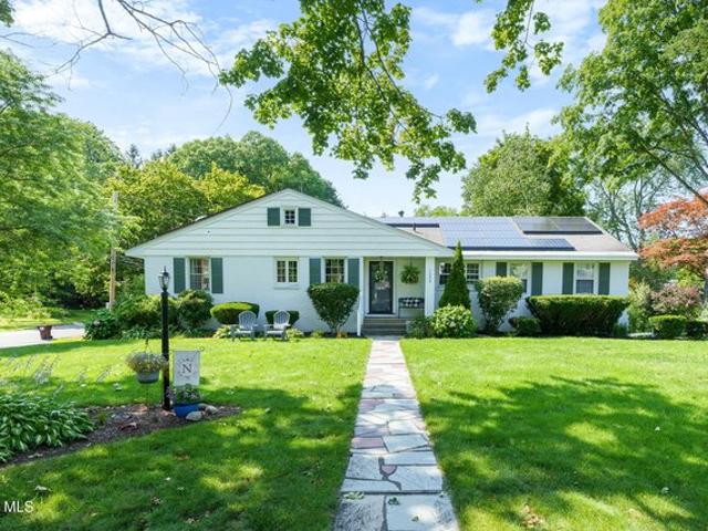 1333 Wemple Ln, Schenectady, NY 12309