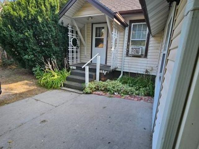 133 1/2 N Pine St Unit 133, Gordon, NE 69343