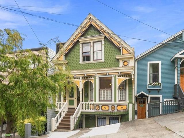 133 135A Saturn St, San Francisco, CA 94114