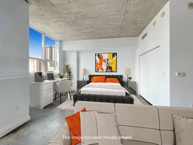 133 2nd Ave NE #917, Miami, FL 33132