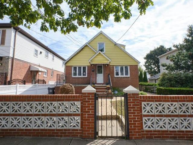133 41 rd St, South Ozone Park, NY 11420