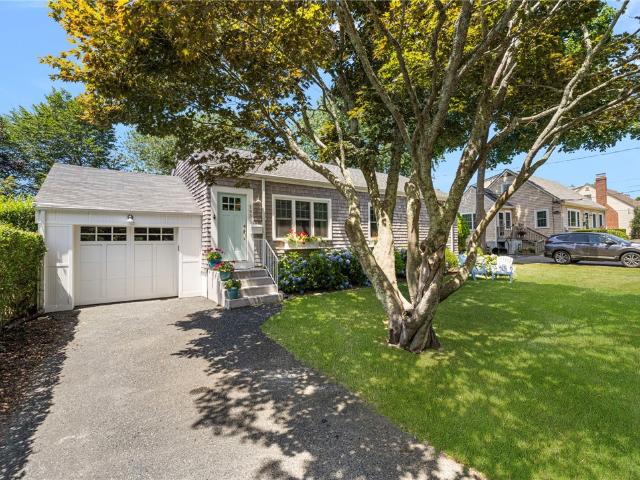 133 Carroll Avenue