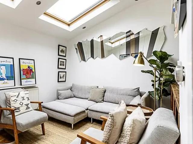 133 Church Walk, London, N16 8QW, United Kingdom | 2 bed house for rent #135867908 | Rentberry