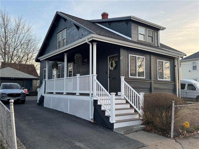 133 Chaplin Ave, Pawtucket, RI 02861