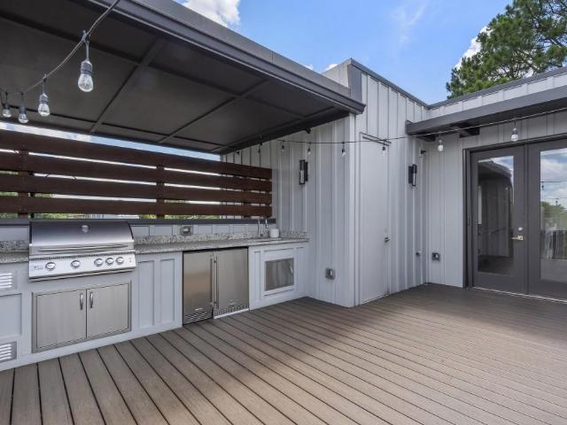 133 City View Court NE