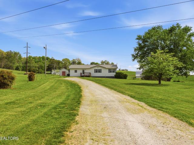 133 Crescent Lane