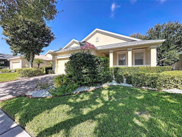 133 Crepe Myrtle Dr, Groveland, FL 34736 | MLS #G5104 | Compass