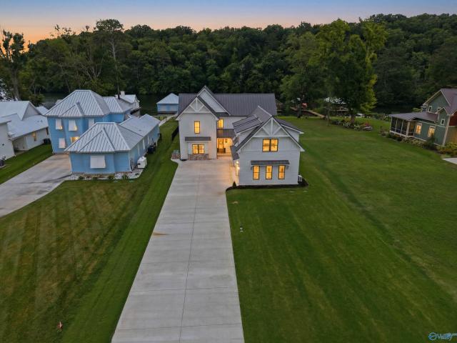 133 Anchor Avenue