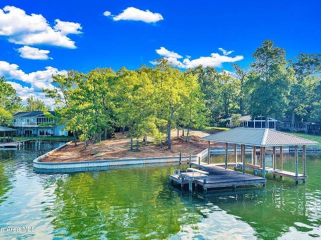 133 and 141 Holiday Dr, Dadeville, AL 36853