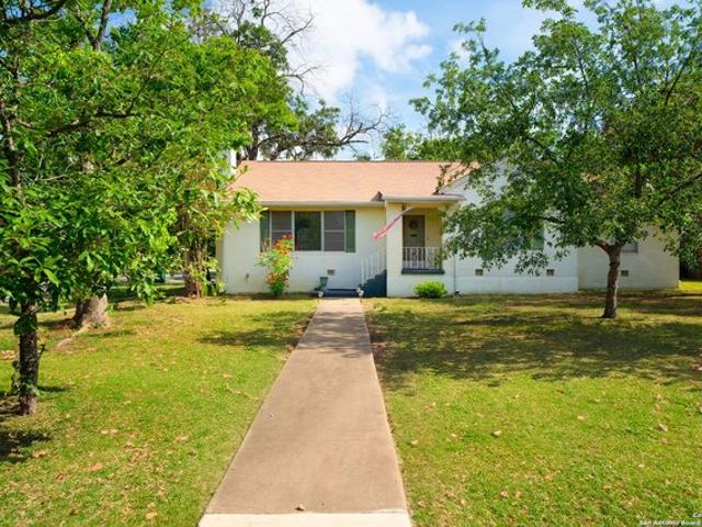 133 Anne Lewis Dr, San Antonio, TX 78216