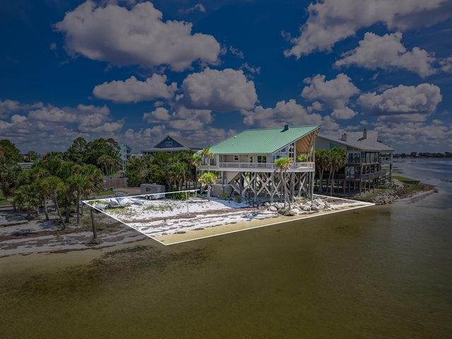 133 Beaty Taff Dr, Crawfordville, FL 32327
