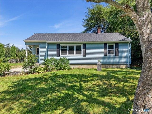 133 Bloomingdale Rd, Waterford, CT 06375