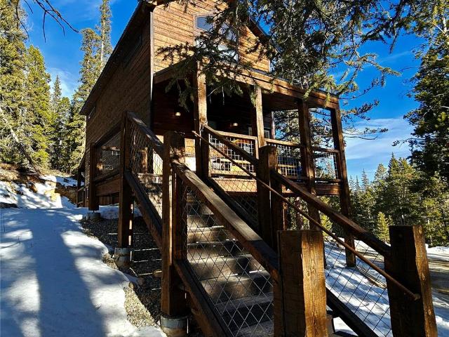 133 Gold Trail
