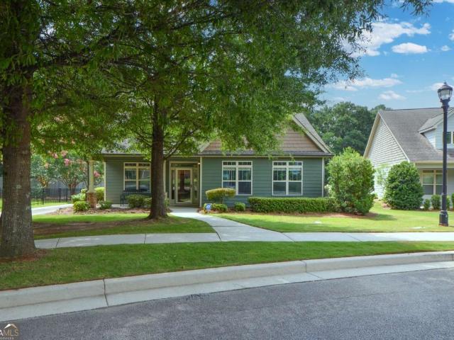 133 Dean Circle