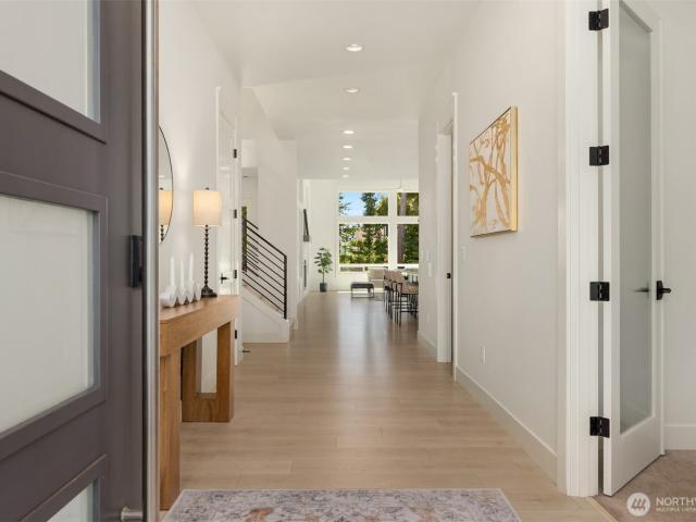 133 Duane Lane NW