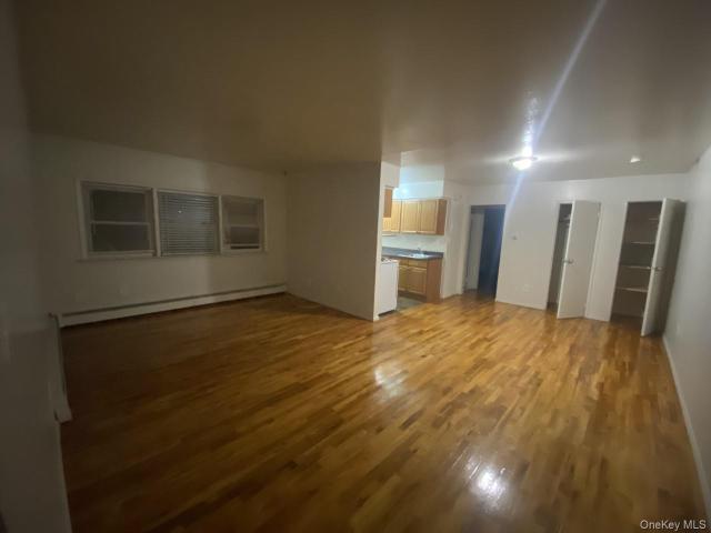 133 Dubois Avenue A 9
